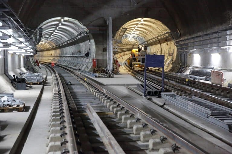 Elizabeth Line Reaches Milestone with Completion of Track Installation
